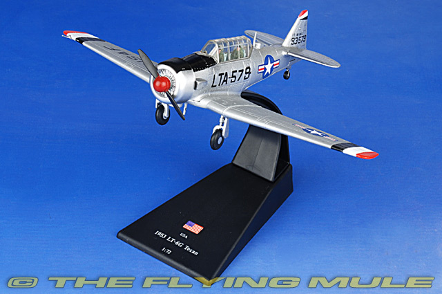 T-6 Texan 1:72 Diecast Model - Amercom AM-ACSL55 - $19.95