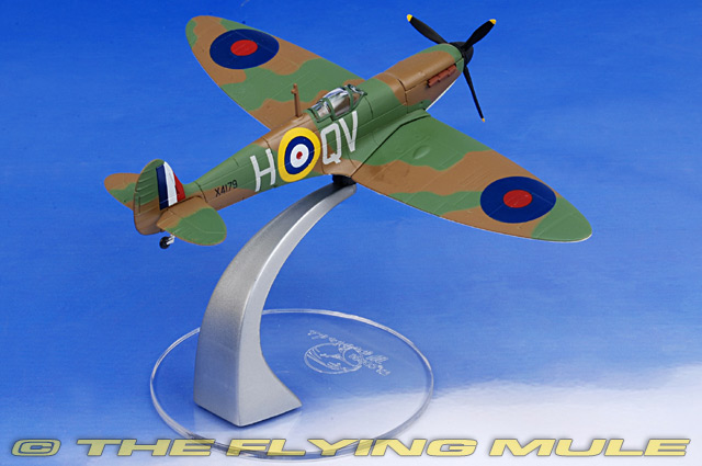 Corgi WB99601 - Spitfire Diecast Model, RAF No.19 Sqn, George Unwin