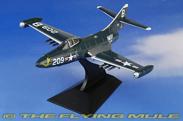 Falcon Models FA721006 - F9F Panther Diecast Model, VA-192 Golden ...