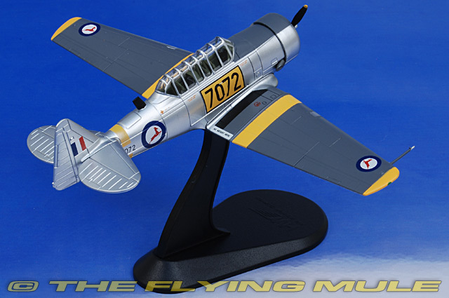 Hobby Master HA1515 - T-6 Texan Diecast Model, SAAF, South Africa, 1970s