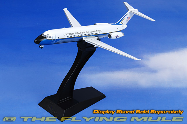 Inflight 200 IF932027 - DC-9 Diecast Model, USAF, #73-1682 "Air Force One"
