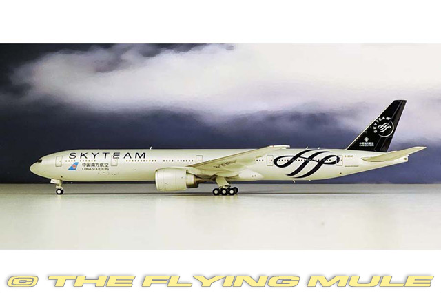 777-300ER 1:200 Diecast Model - JC Wings JC-JC2CSN743 - $112.95